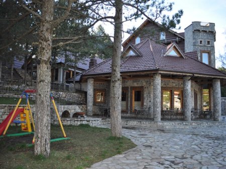 Natyral Razma Resort Hotel Shkodra Albania, photos of Natyral Razma ...